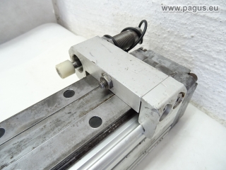 pneumatischer Linearantrieb Hub: 800 mm - gebrauchte und neu Maschinenhandel - Pagus
